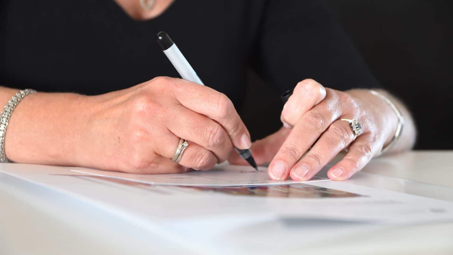 Not Really Anyone: Who Can Witness a Will in Ontario? | De Krupe Law